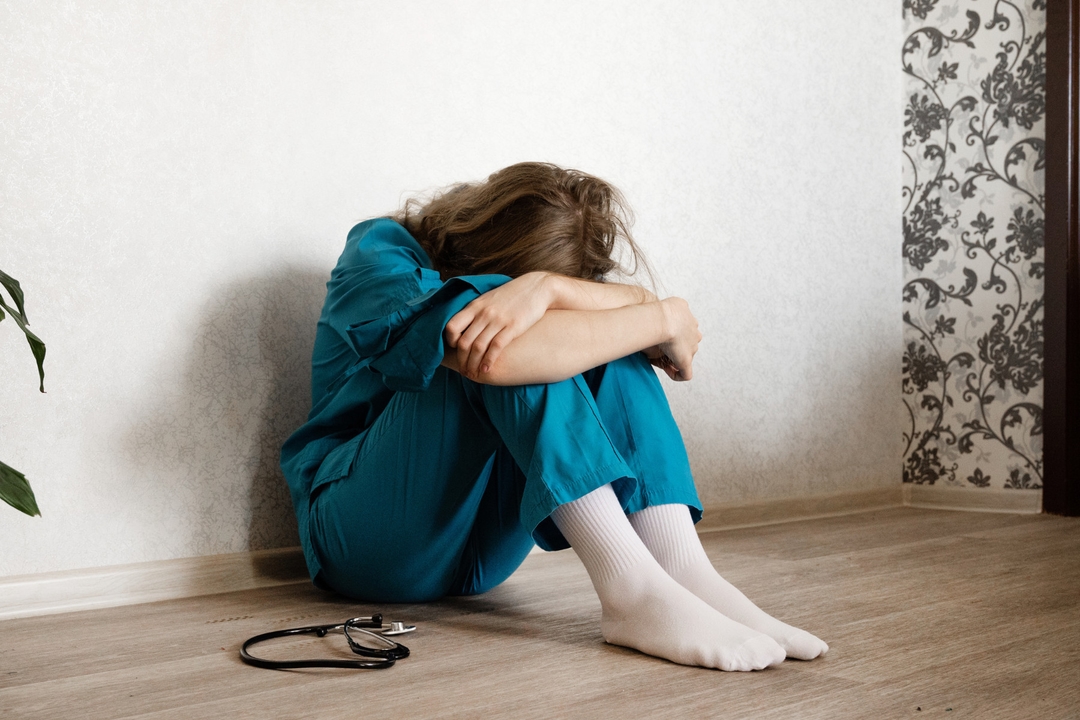Major Depressive Disorder: Symptoms, Diagnosis & Treatment